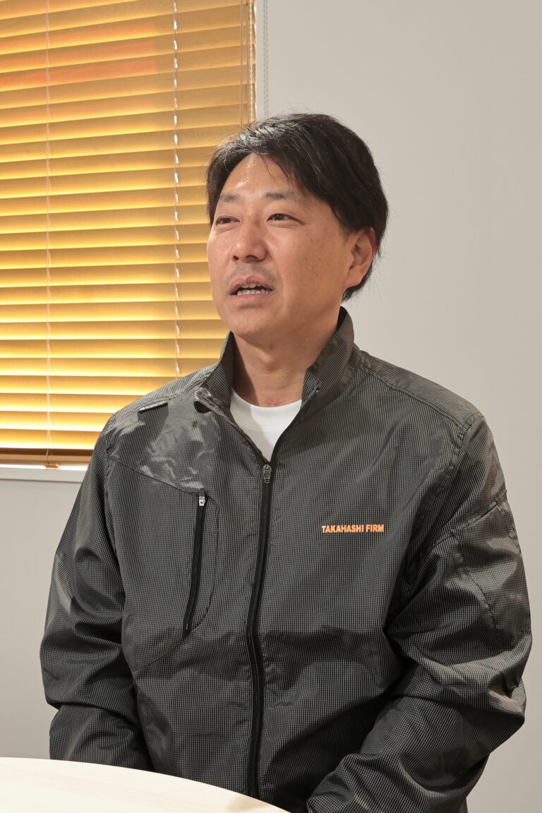 木のチカラで、森を活かす木造トレーラーハウス | 国産木材を活かす繋げる｜MOCTION（モクション）